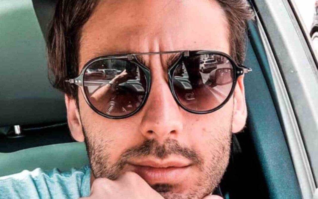 Avete mai visto la casa di Alberto Urso? A predominare il grigio
